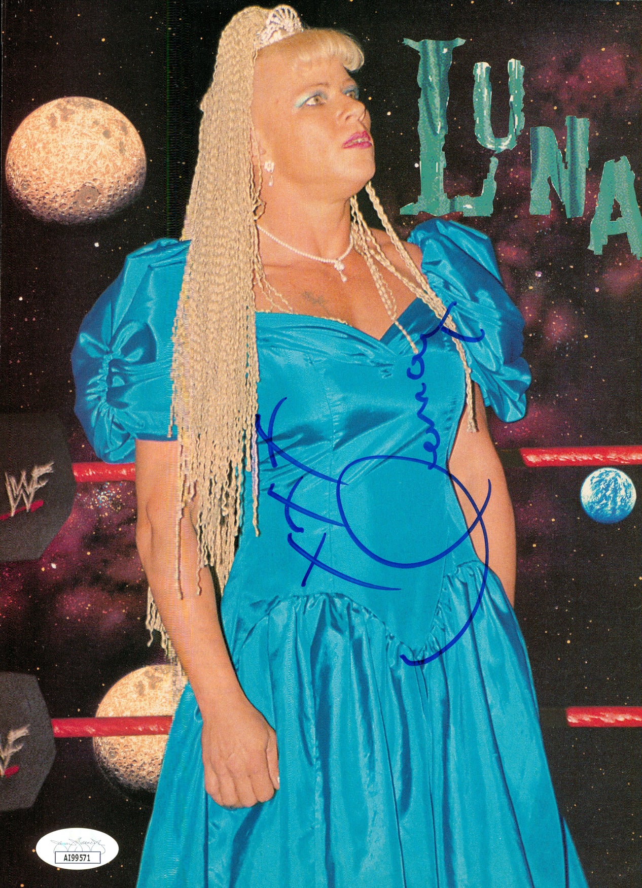 Luna Vachon signed Magazine Page (w/ JSA) – Signed By Superstars