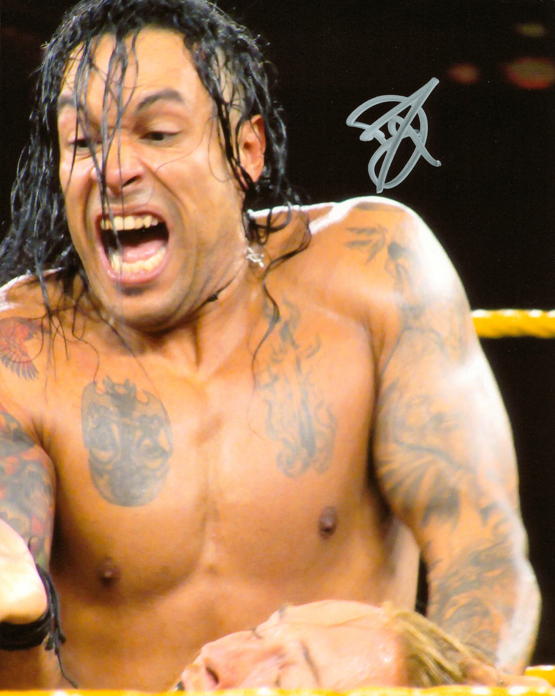 Damian Priest signed 8x10 Photo – Signed By Superstars