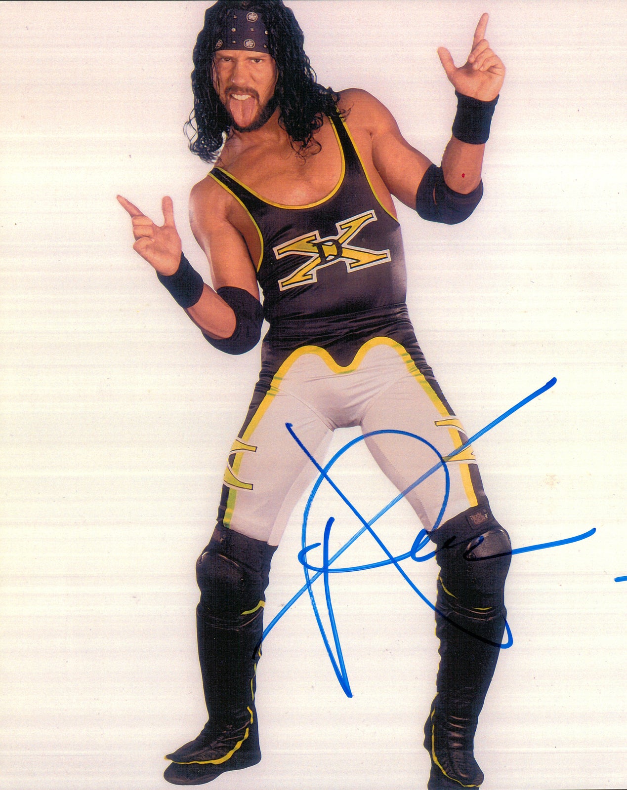 X-Pac signed 8x10 Photo – Signed By Superstars